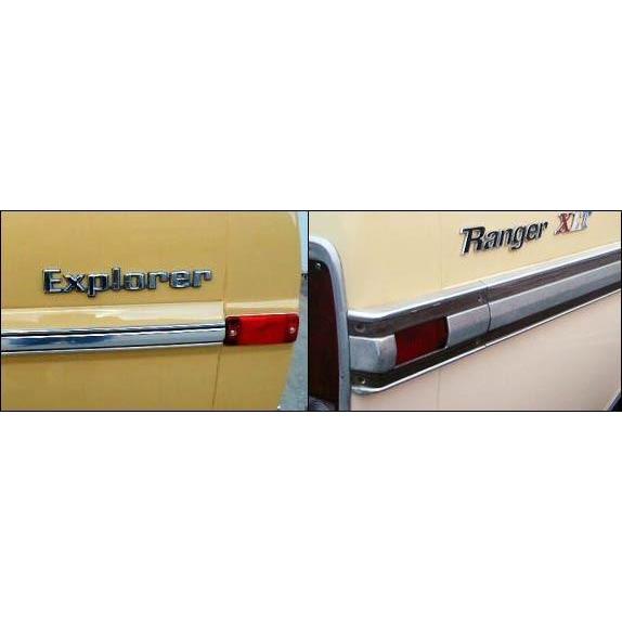 Rear marker light, RED (at the end of the bump on bumpside trucks ...